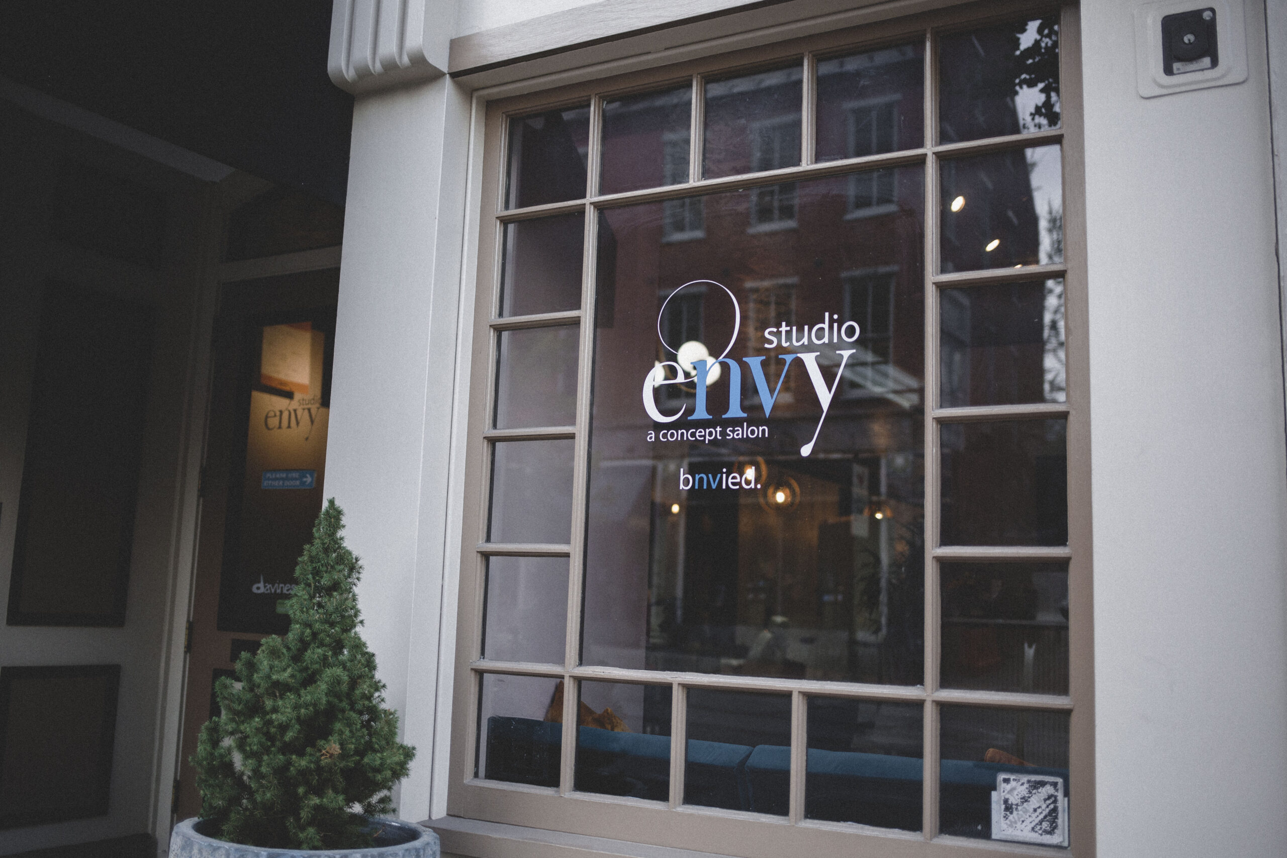 Envy Studio Specials: New Guest Offers in Lancaster, PA